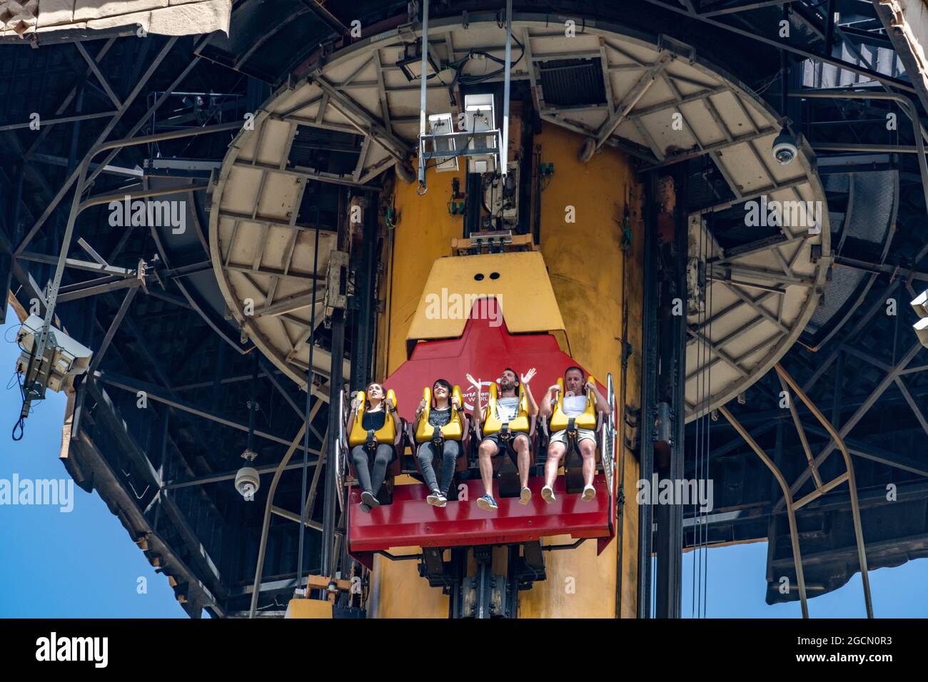 Hurakan Condor Logo Hurakan Condor (Offride) Video PortAventura World