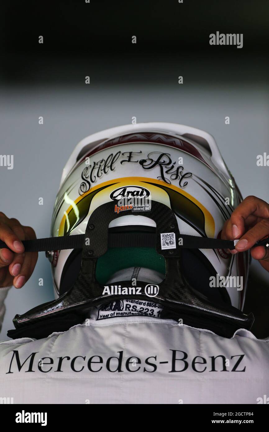 F1 helmet -Fotos und -Bildmaterial in hoher Auflösung – Alamy