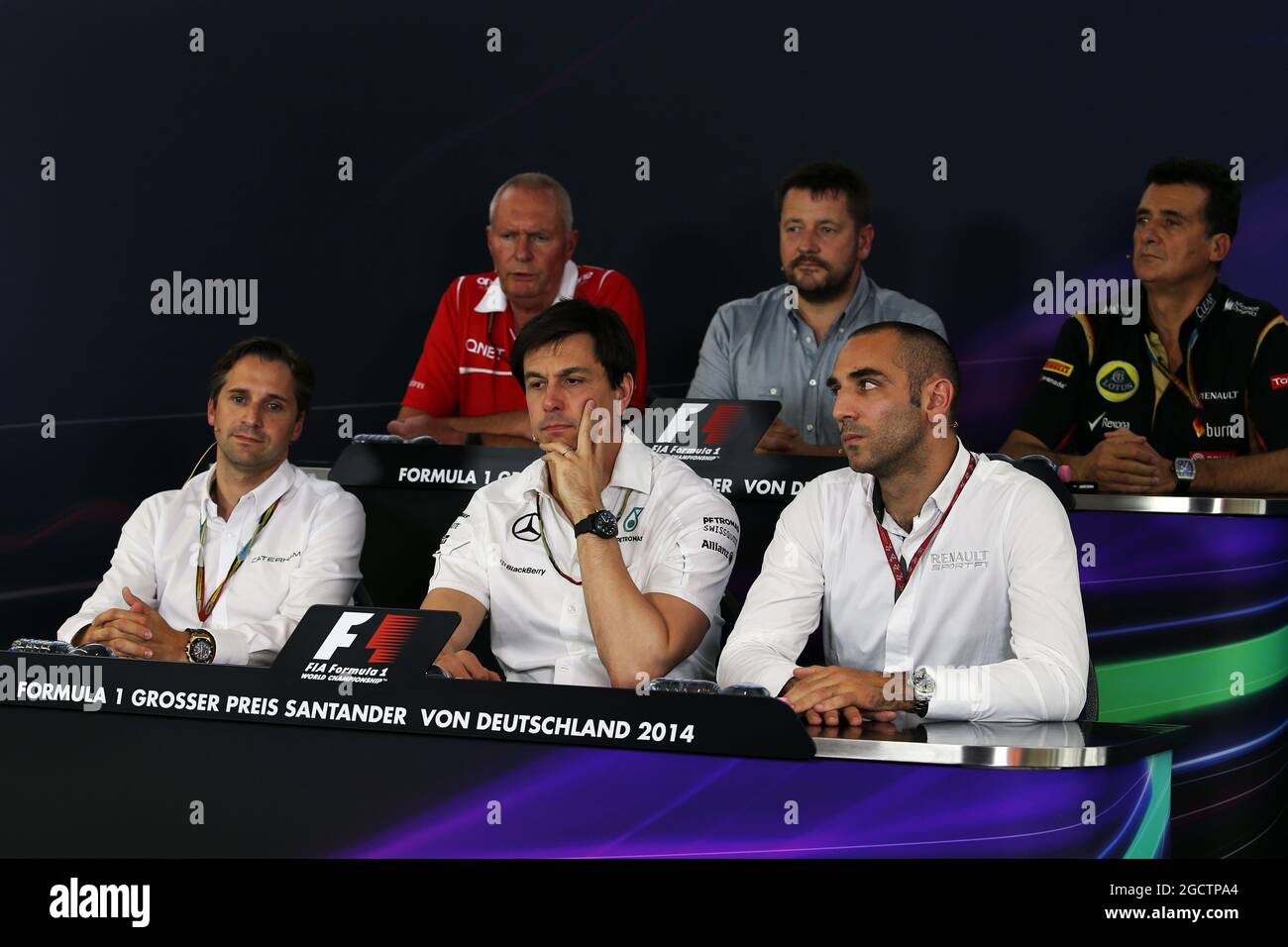 Die FIA-Pressekonferenz (von hinten (L bis R)): John Booth (GBR ...