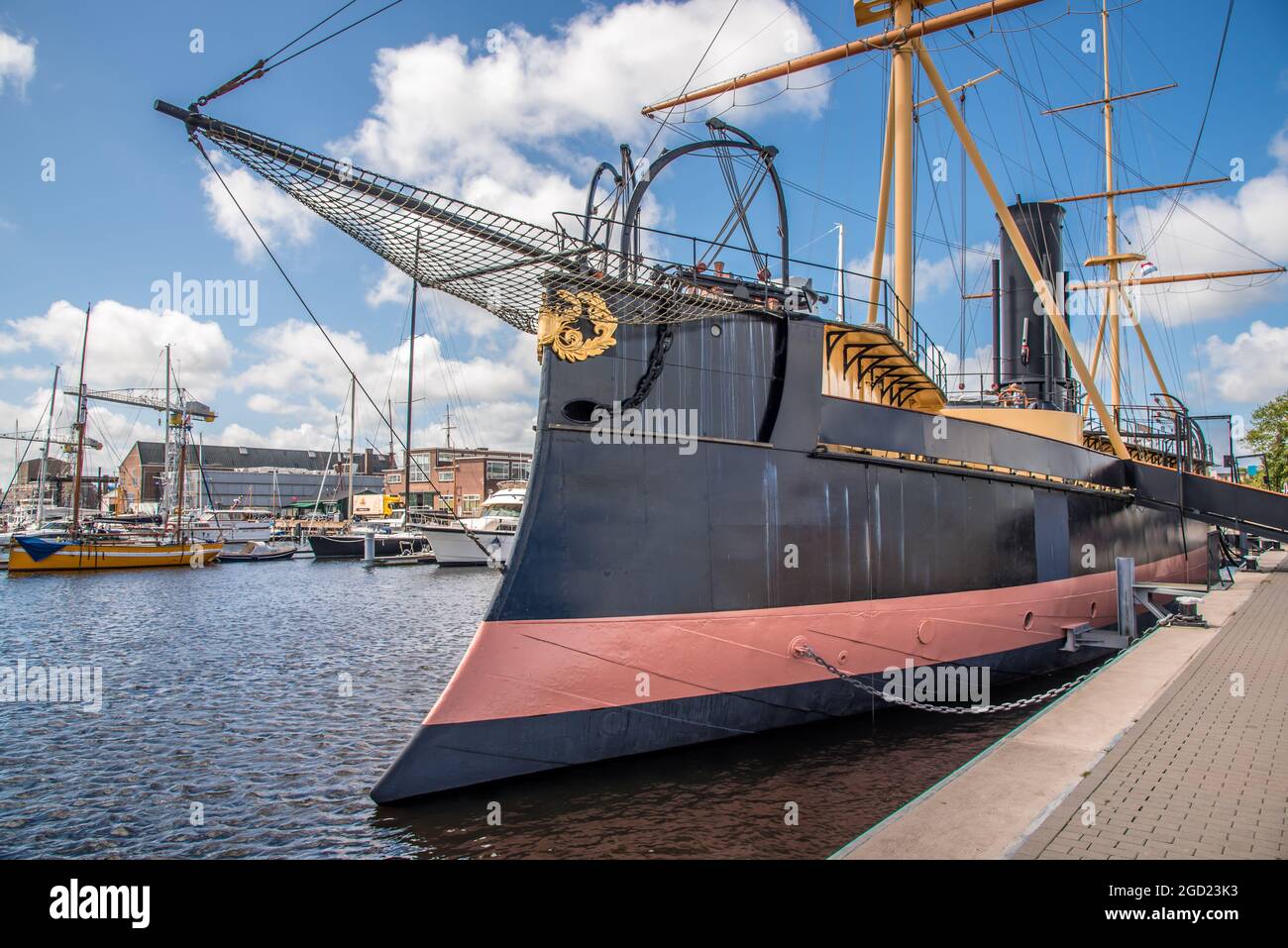 Warship bow -Fotos und -Bildmaterial in hoher Auflösung – Alamy