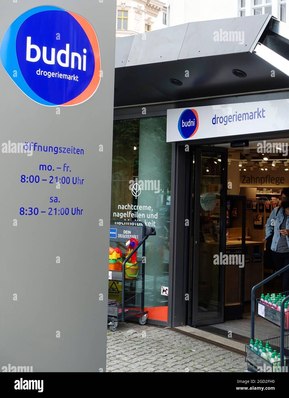 Logo budni -Fotos und -Bildmaterial in hoher Auflösung – Alamy