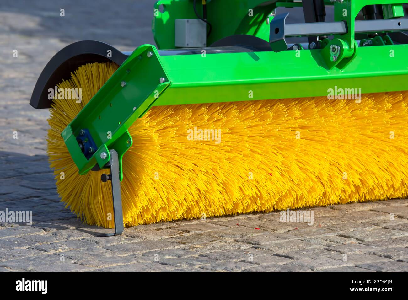 Kehrmaschine befestigung -Fotos und -Bildmaterial in hoher Auflösung ...