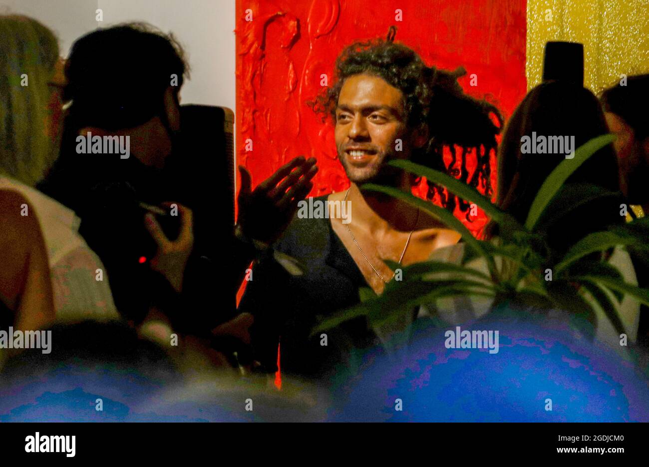 Palma, Spanien. August 2021. Noah Becker steht bei der Eröffnung seiner ...