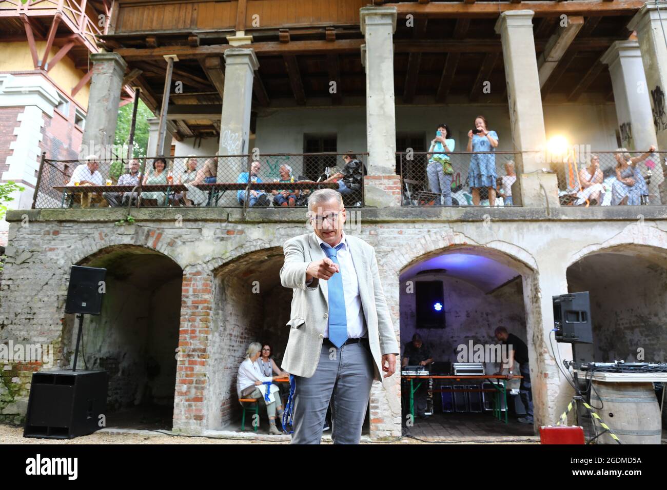 Der Schauspieler Alexander Schäfer, Sohn des Schauspielers Gerd E ...