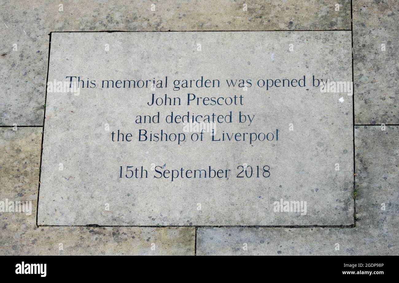 Der bischof liverpool -Fotos und -Bildmaterial in hoher Auflösung – Alamy