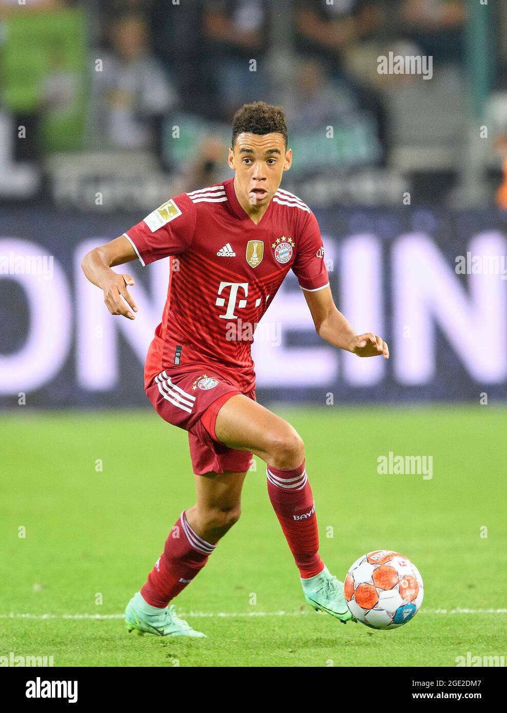 Jamal musiala body -Fotos und -Bildmaterial in hoher Auflösung – Alamy