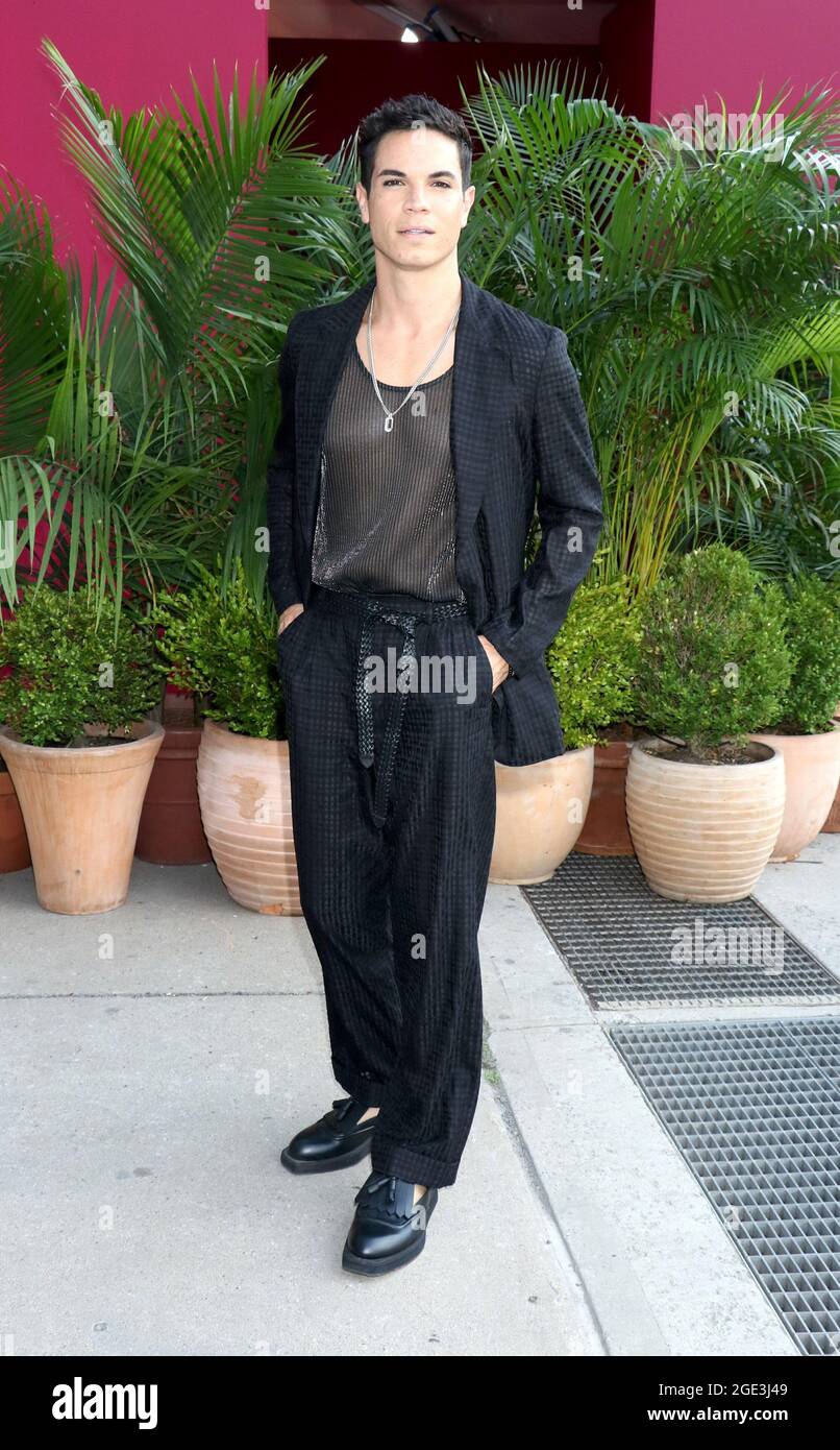 New York - NY - 20210630 zur Premiere von Gossip Girl in den Spring ... New York - NY - 20210630 zur Premiere von Gossip Girl in den Spring ...