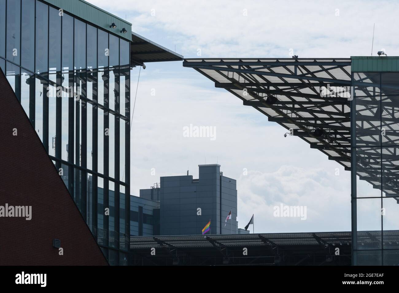 Millerntor stadion foto -Fotos und -Bildmaterial in hoher Auflösung – Alamy