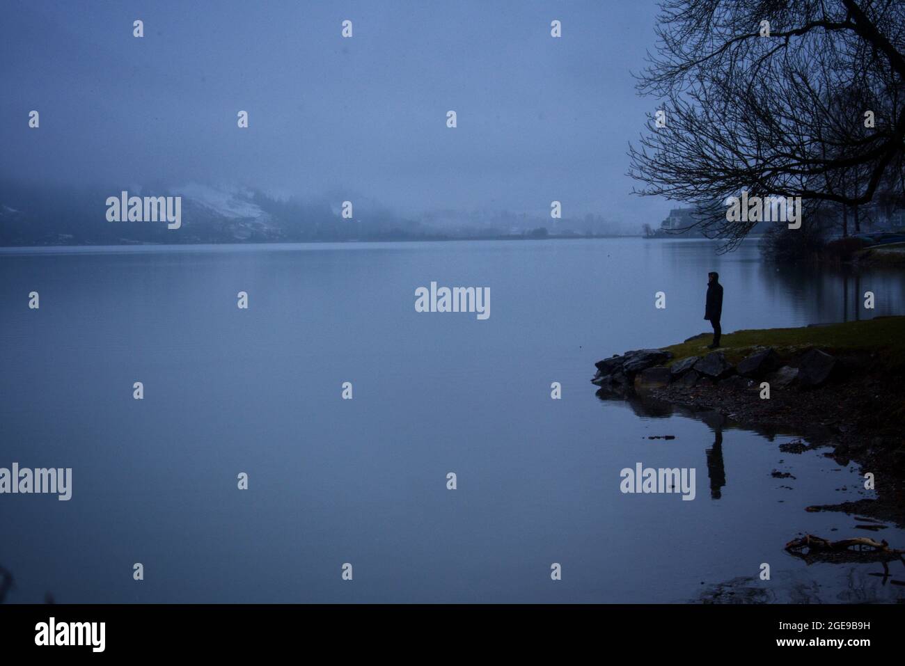 Ruhige selbstbeobachtung -Fotos und -Bildmaterial in hoher Auflösung – Alamy