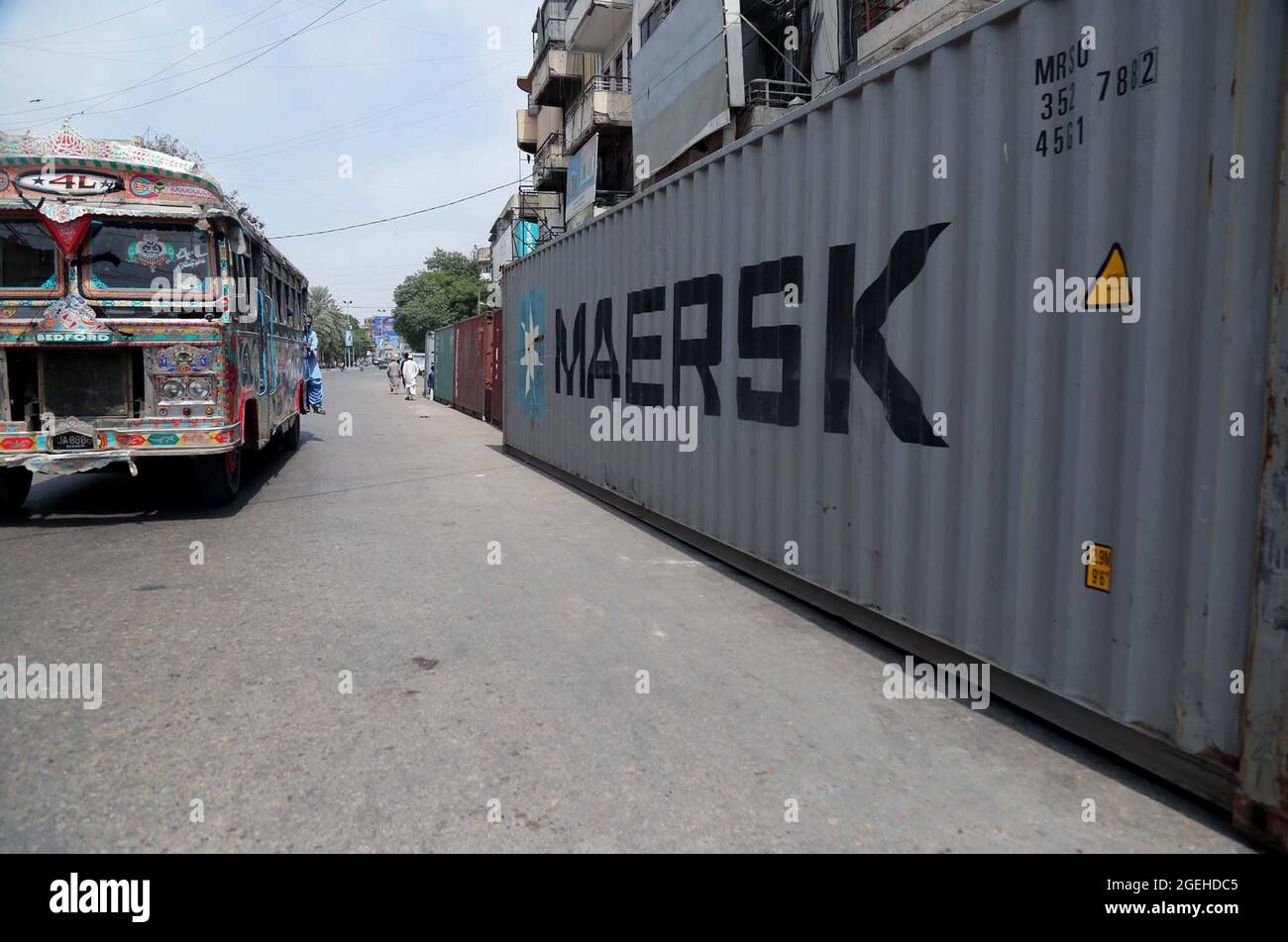 Die Container, die in der Trauerprozession von Ashura in Verbindung mit ...