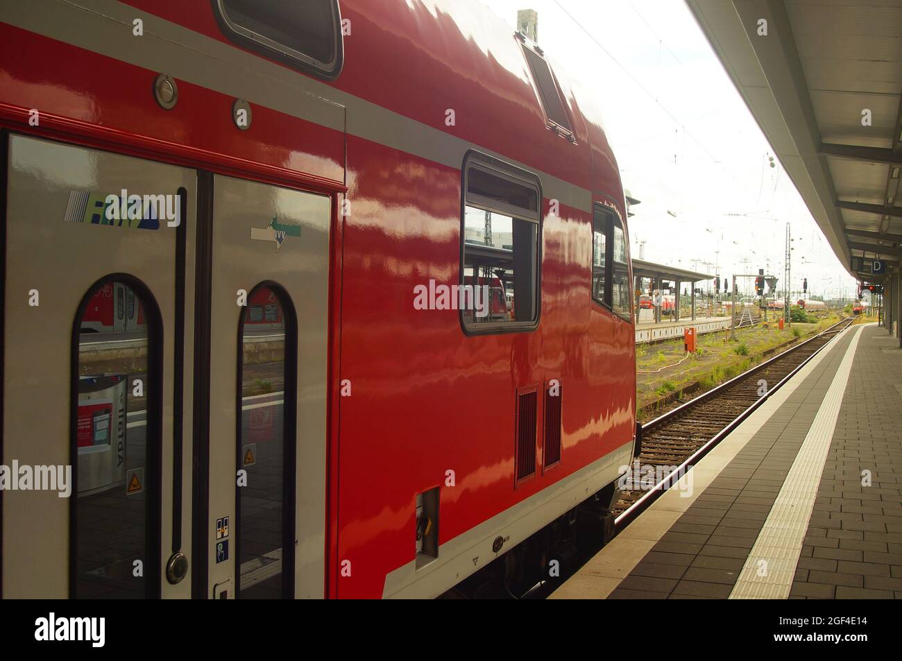 Regionalzug db ag -Fotos und -Bildmaterial in hoher Auflösung – Alamy