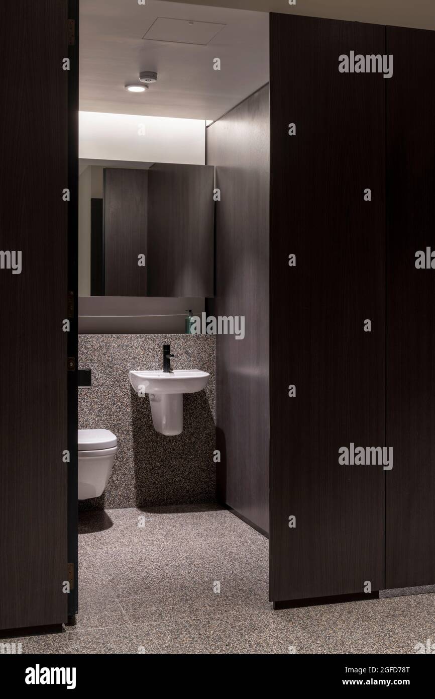 Wc straße europa -Fotos und -Bildmaterial in hoher Auflösung – Alamy