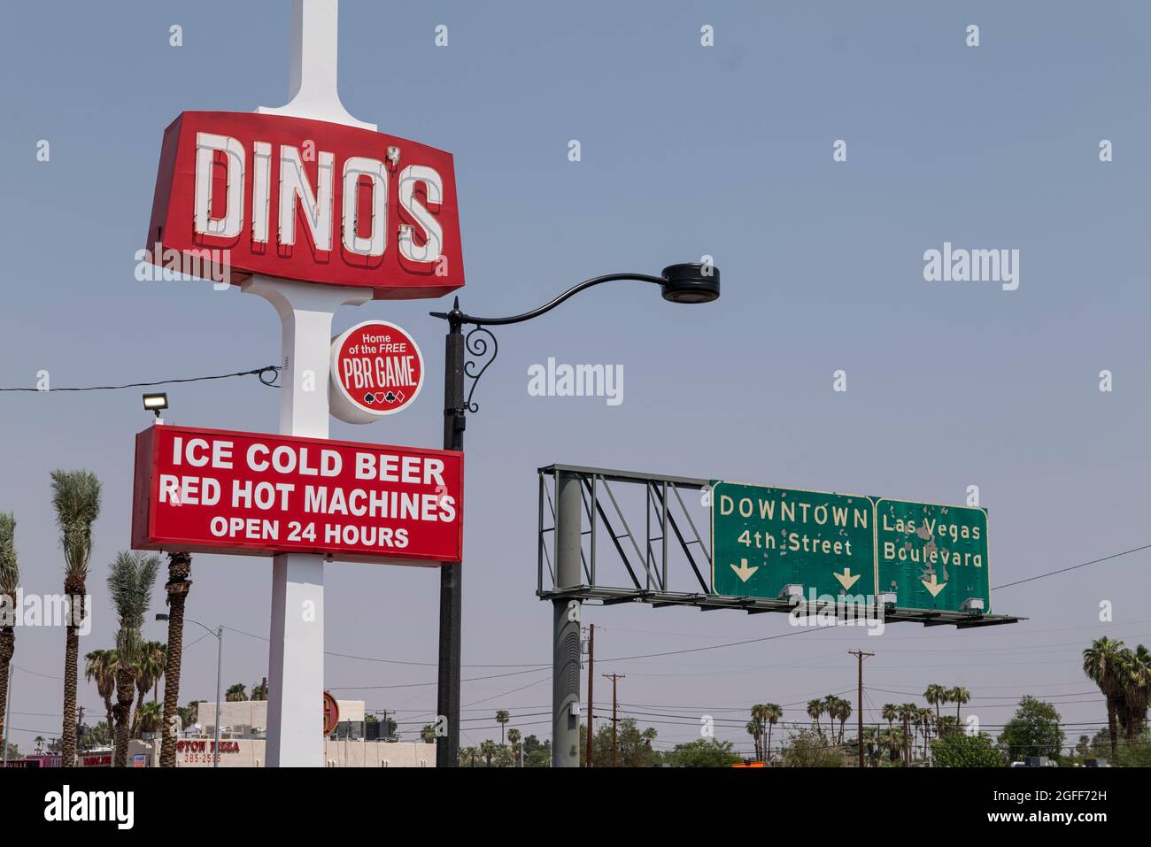 Dinos restaurant -Fotos und -Bildmaterial in hoher Auflösung – Alamy