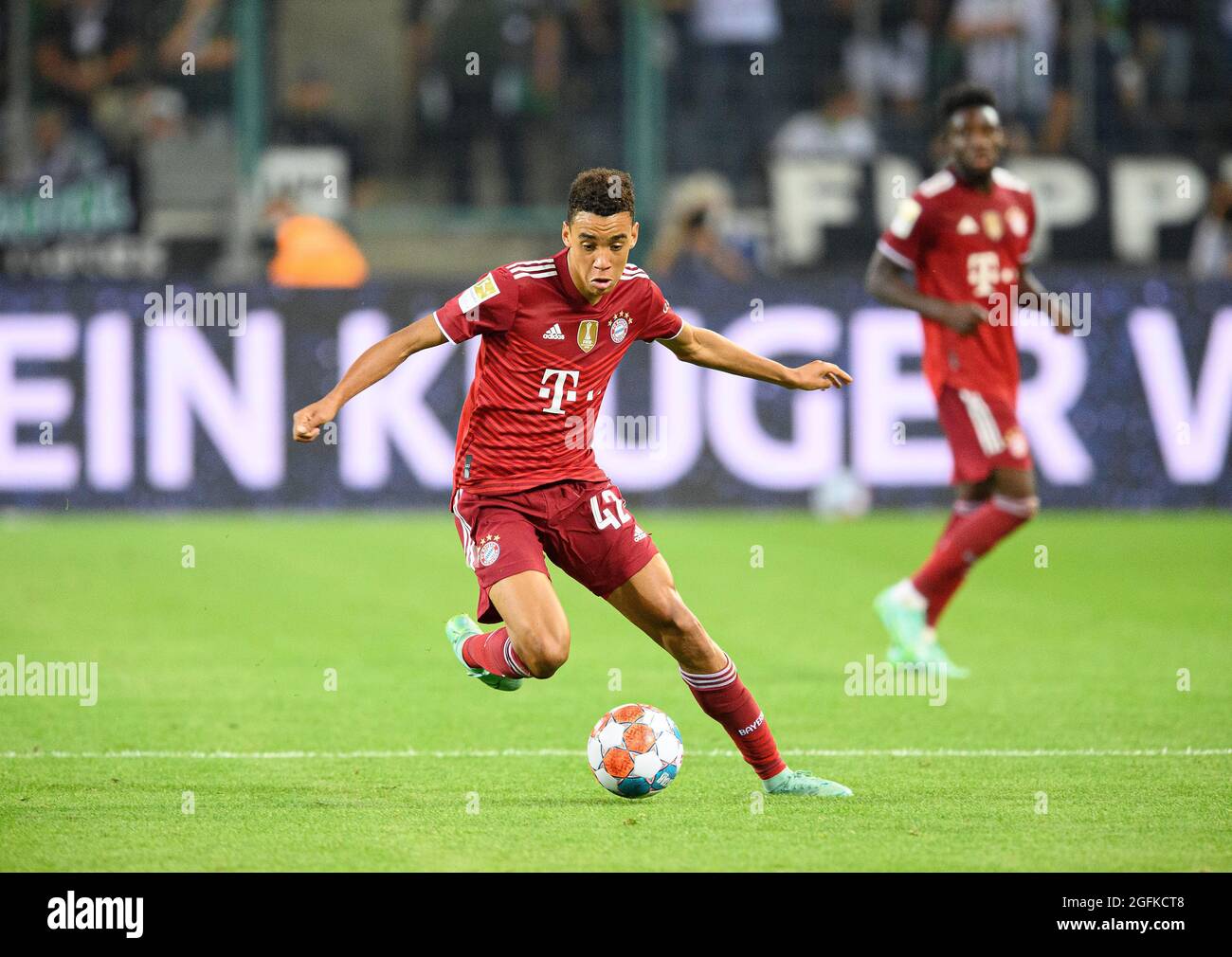 Jamal musiala body -Fotos und -Bildmaterial in hoher Auflösung – Alamy