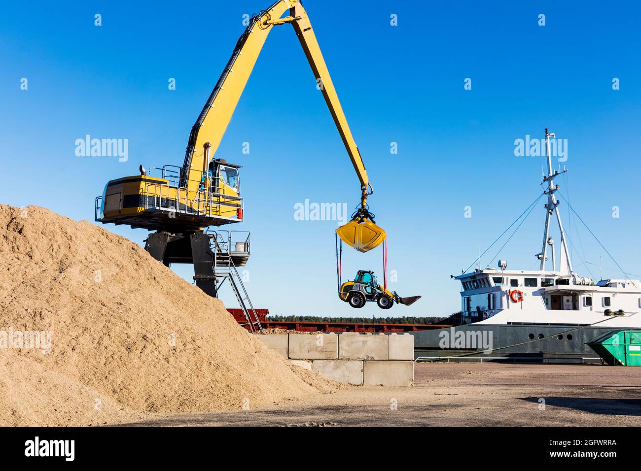 Bulldozer arbeiten -Fotos und -Bildmaterial in hoher Auflösung – Alamy