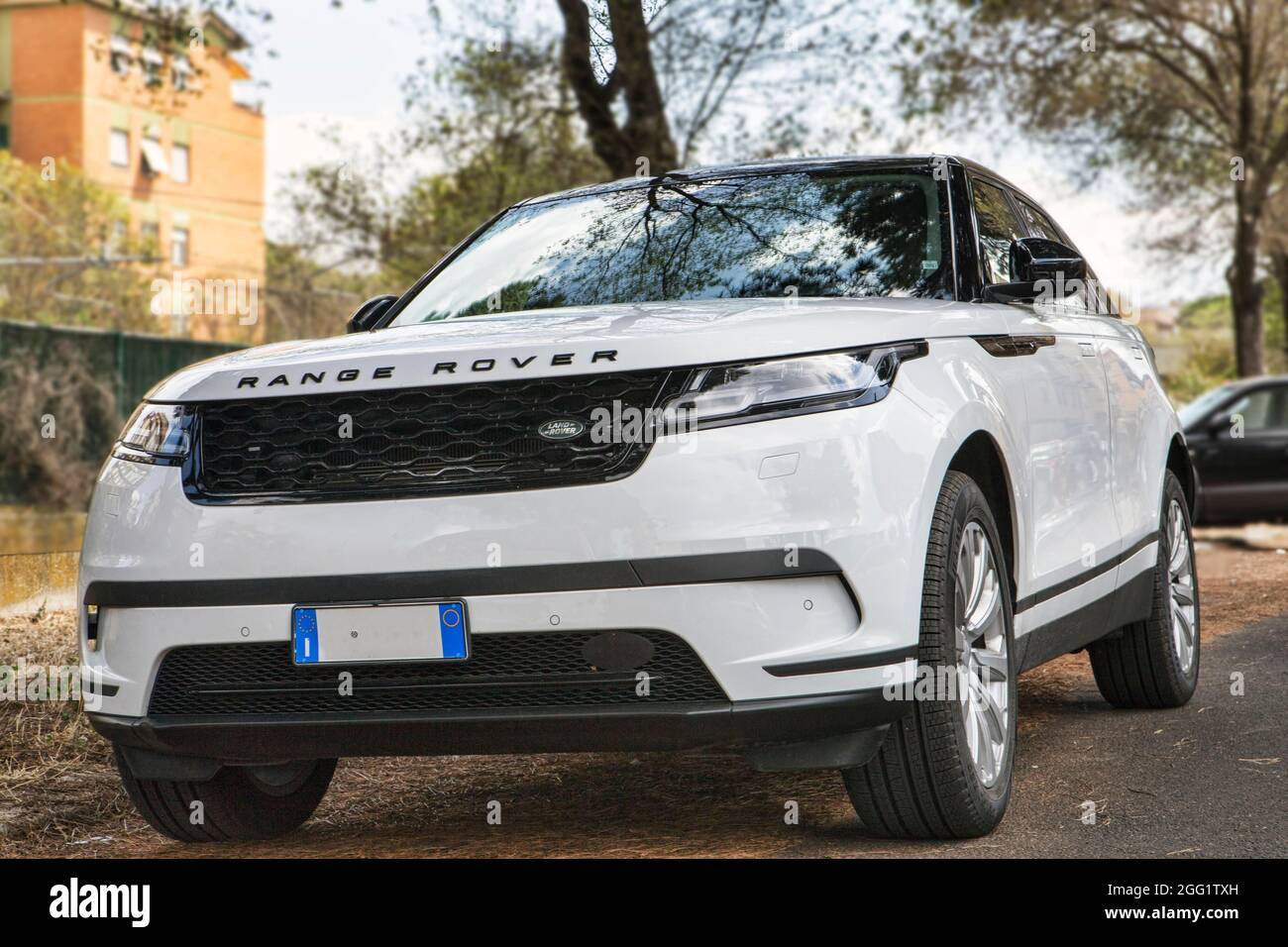 Neuer range rover velar Stockfotos und -bilder Kaufen - Alamy