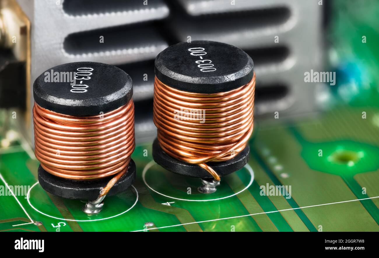 Elektronische spulen -Fotos und -Bildmaterial in hoher Auflösung – Alamy