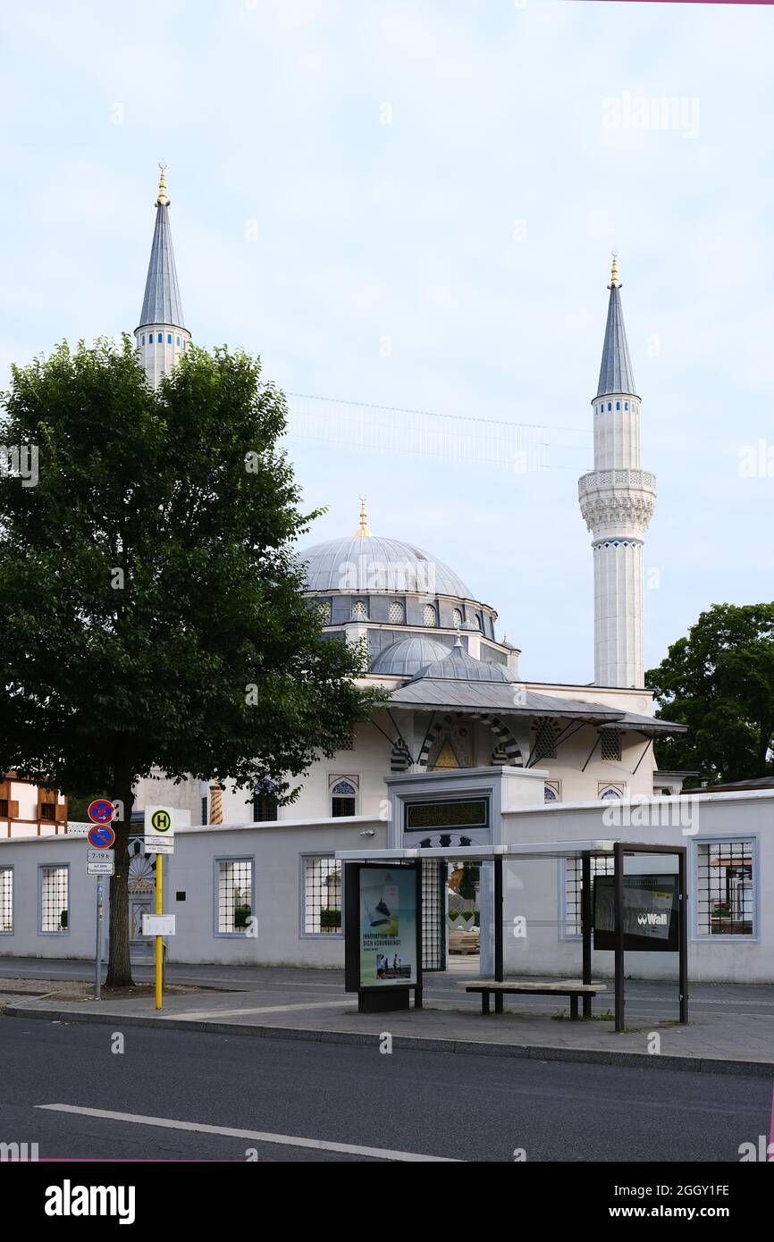 Sehitlik moschee berlin -Fotos und -Bildmaterial in hoher Auflösung – Alamy