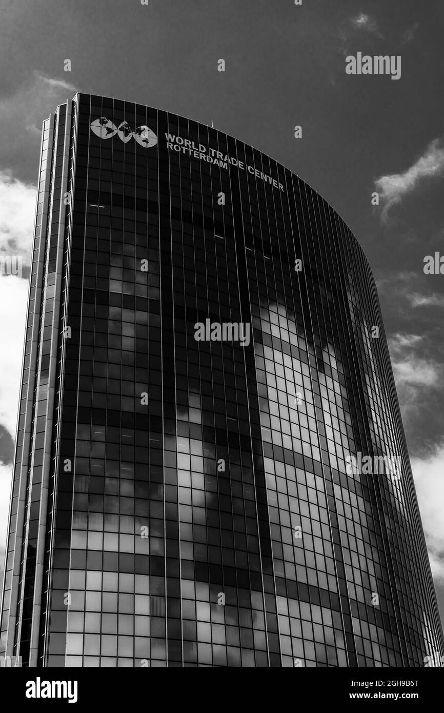 World trade center rotterdam -Fotos und -Bildmaterial in hoher ...