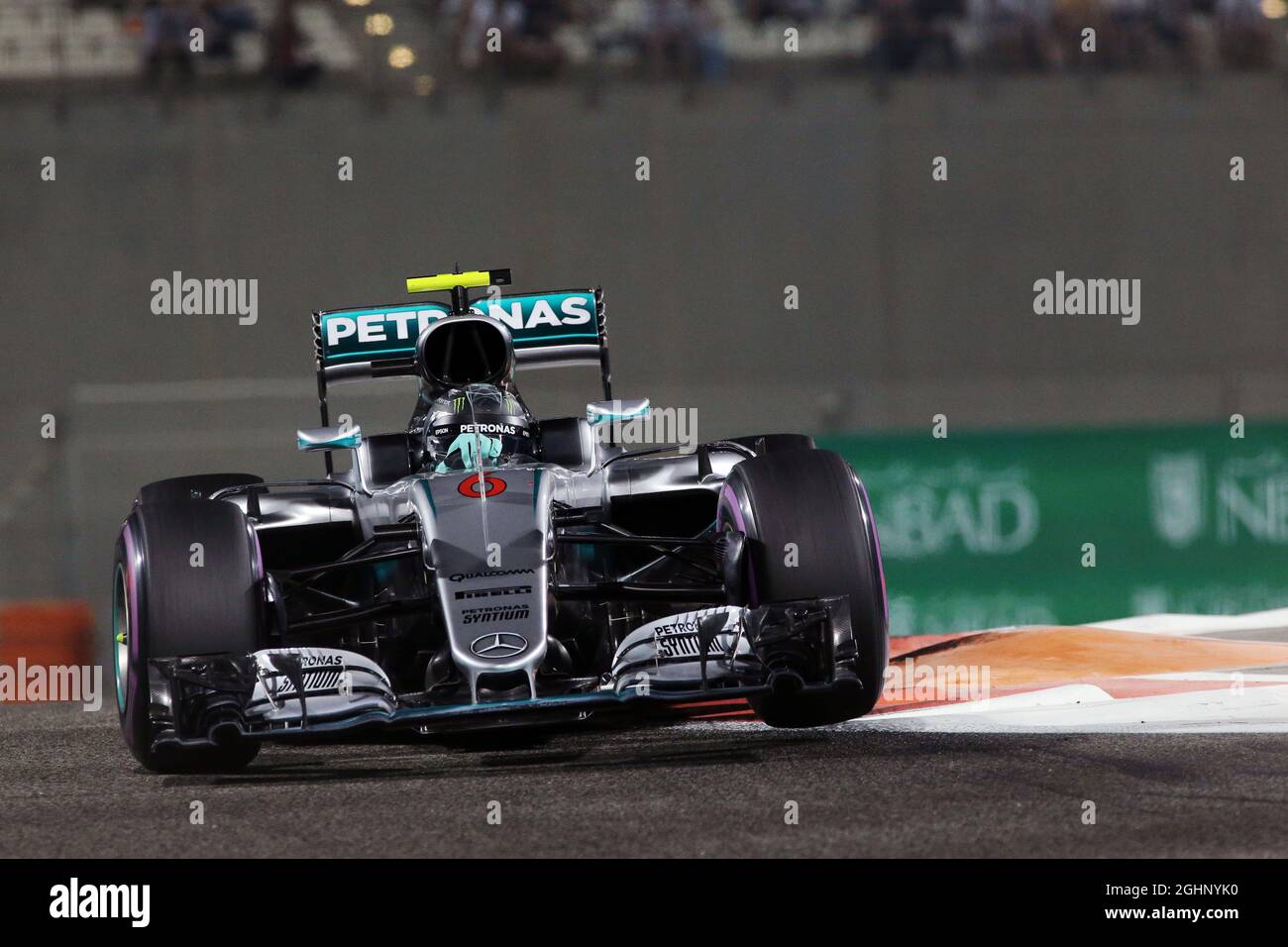 Nico Rosberg (GER) Mercedes AMG F1 W07 Hybrid. 26.11.2016. Formel-1-Weltmeisterschaft, Rd 21 ...