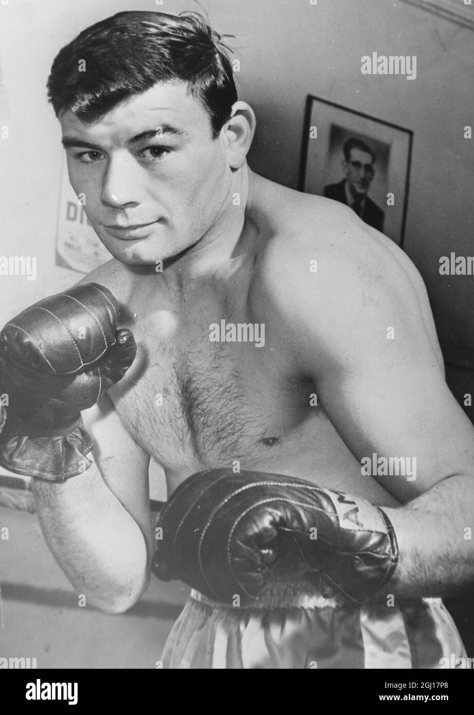 Scott boxer -Fotos und -Bildmaterial in hoher Auflösung – Alamy