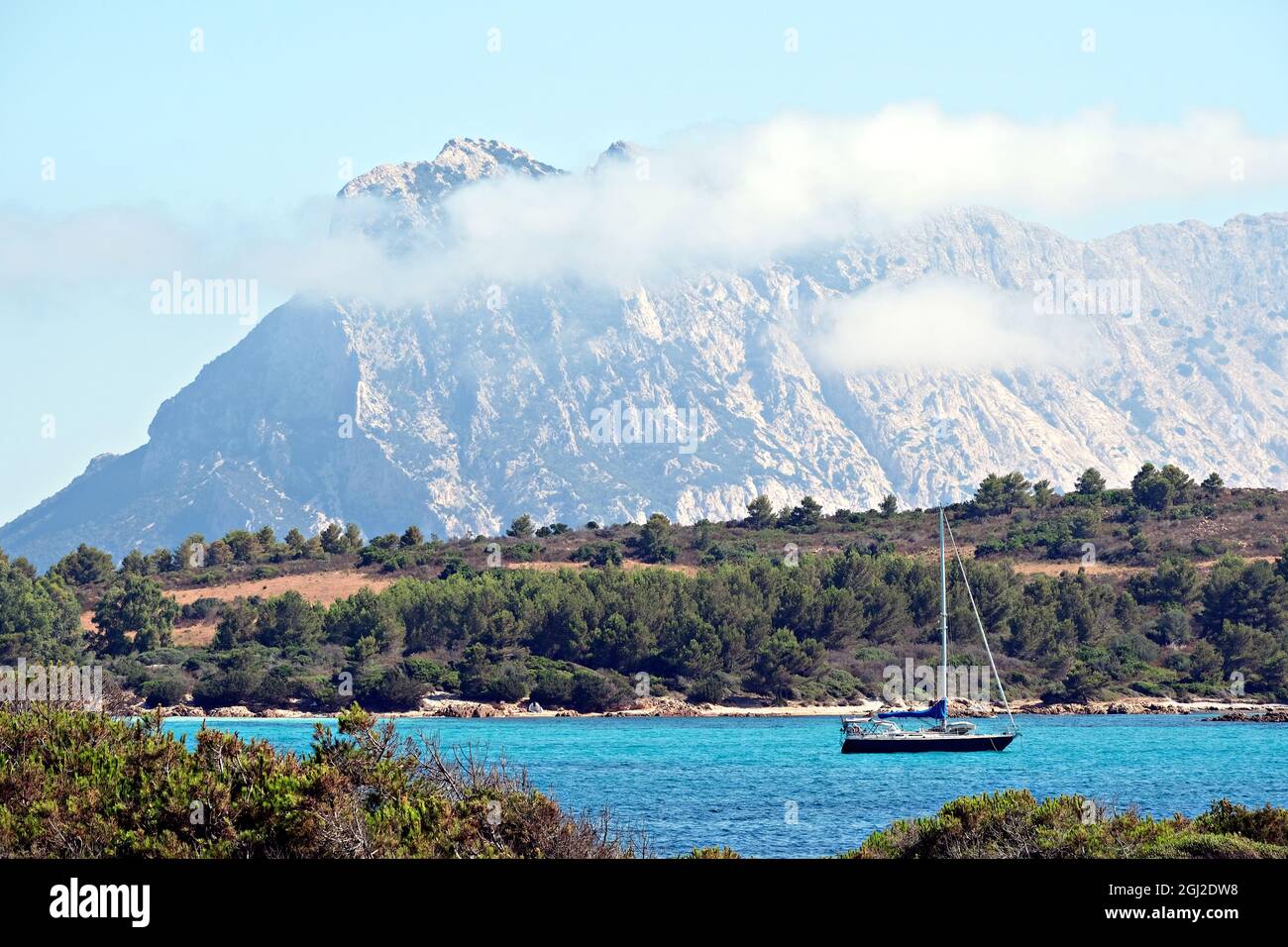 Tavolara berg -Fotos und -Bildmaterial in hoher Auflösung – Alamy