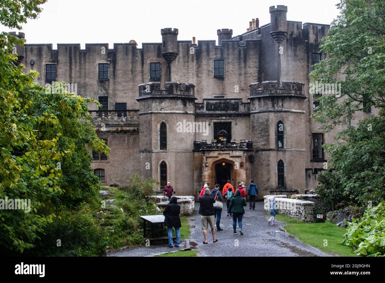 Clan macleod castle -Fotos und -Bildmaterial in hoher Auflösung – Alamy