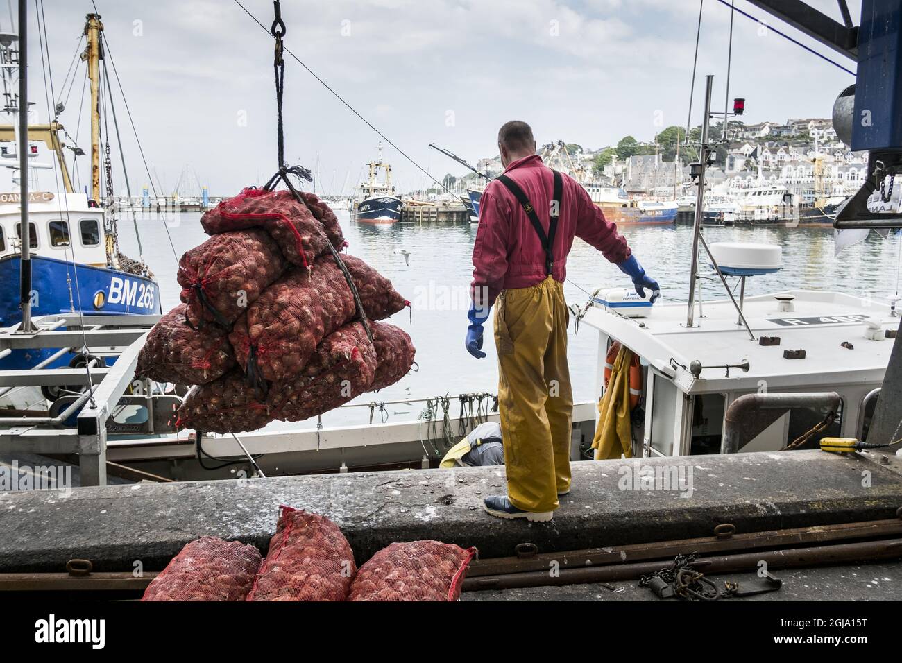 Fischer landet fang -Fotos und -Bildmaterial in hoher Auflösung – Alamy