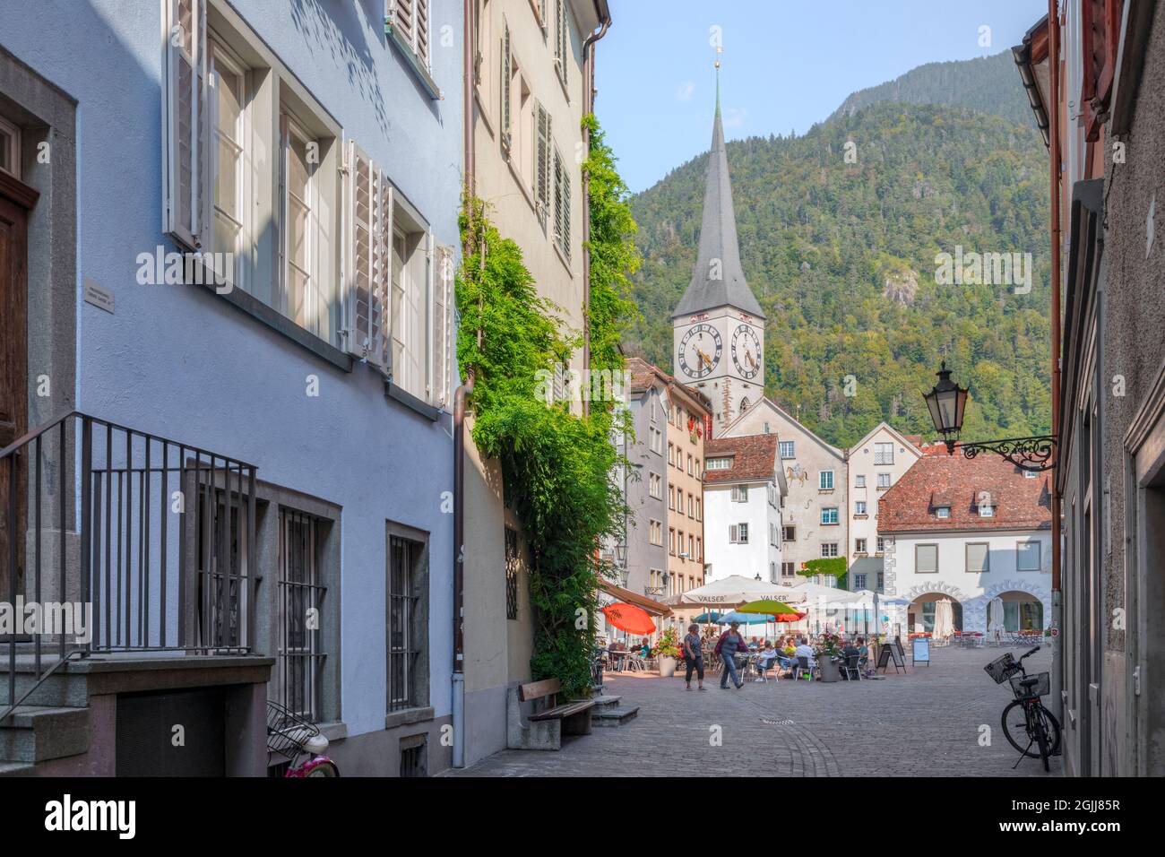 Der rhein und die stadt chur -Fotos und -Bildmaterial in hoher ...