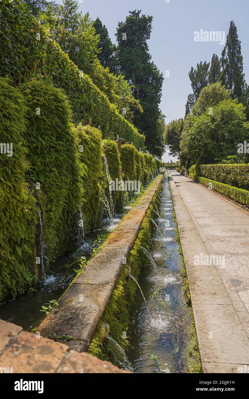 Le cento fontane -Fotos und -Bildmaterial in hoher Auflösung – Alamy