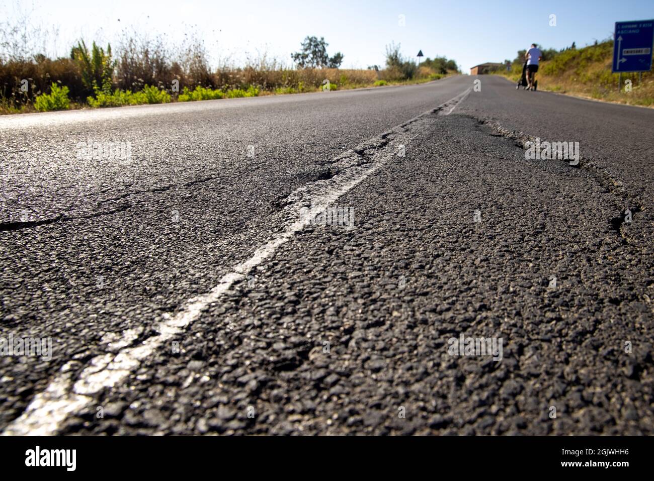 Zerkleinerter asphalt -Fotos und -Bildmaterial in hoher Auflösung – Alamy