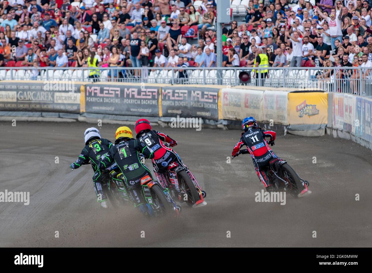 Siergiej LOGACHEV der REIHE (W), Kacper GOMOLSKI der REIHE (Y), Nicolai ...