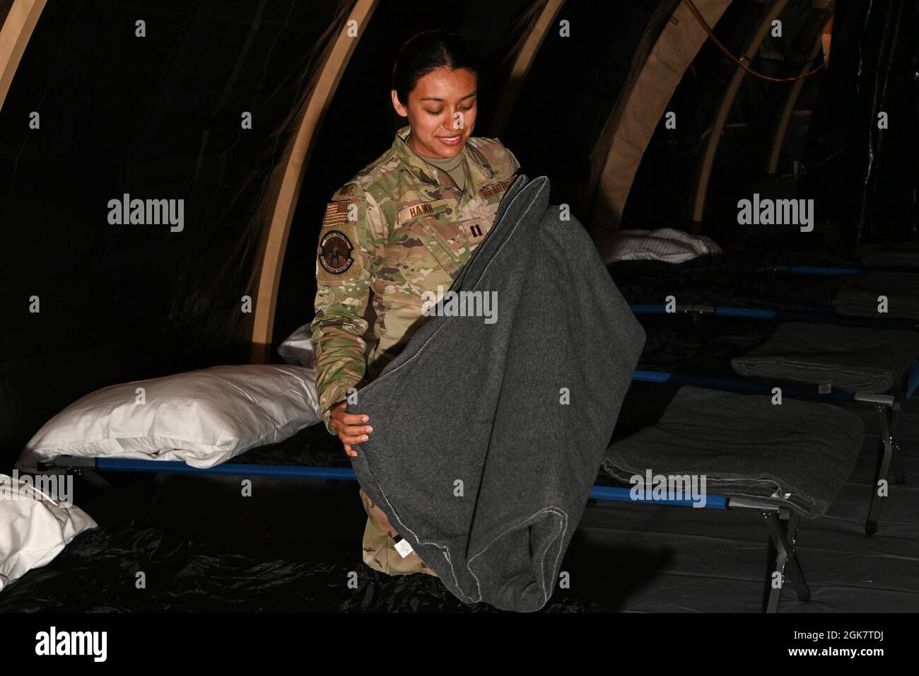 Die US Air Force Capt. Renee Hawn, 691. Cyber Operations Squadron Chief ...