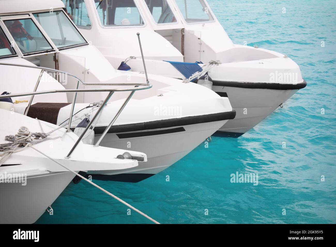 Strandliege liegeplatz boot boote -Fotos und -Bildmaterial in hoher ...