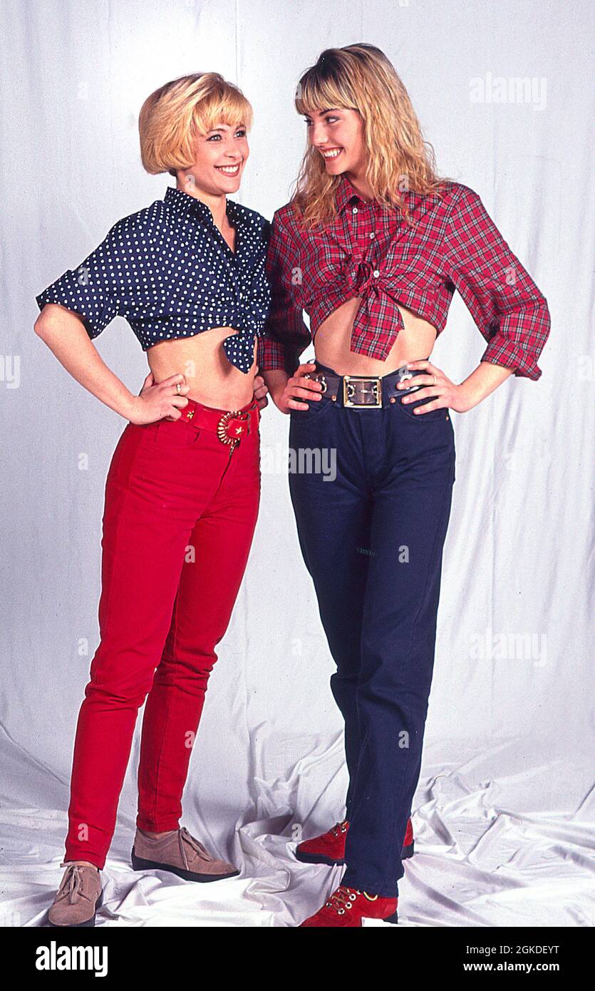 Die italienischen Showgirls Roberta Carrano und Ilaria Galassi.das ...