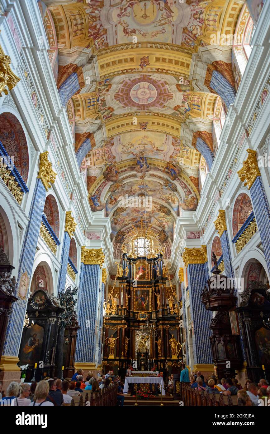 Heilige linde polen -Fotos und -Bildmaterial in hoher Auflösung – Alamy