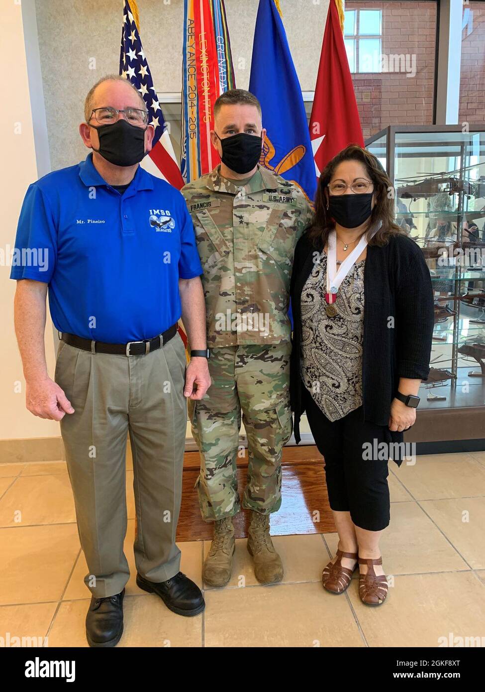 Ethel Pineiro wurde am 7. April 2021 von Major General David J. Francis ...