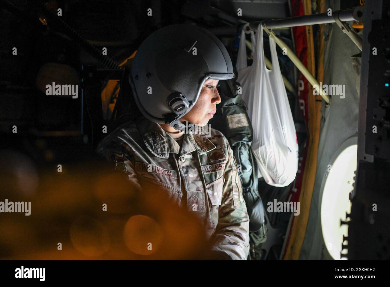 U.S. Air Force Master Sgt. Daisy Williamson, der 33 ...