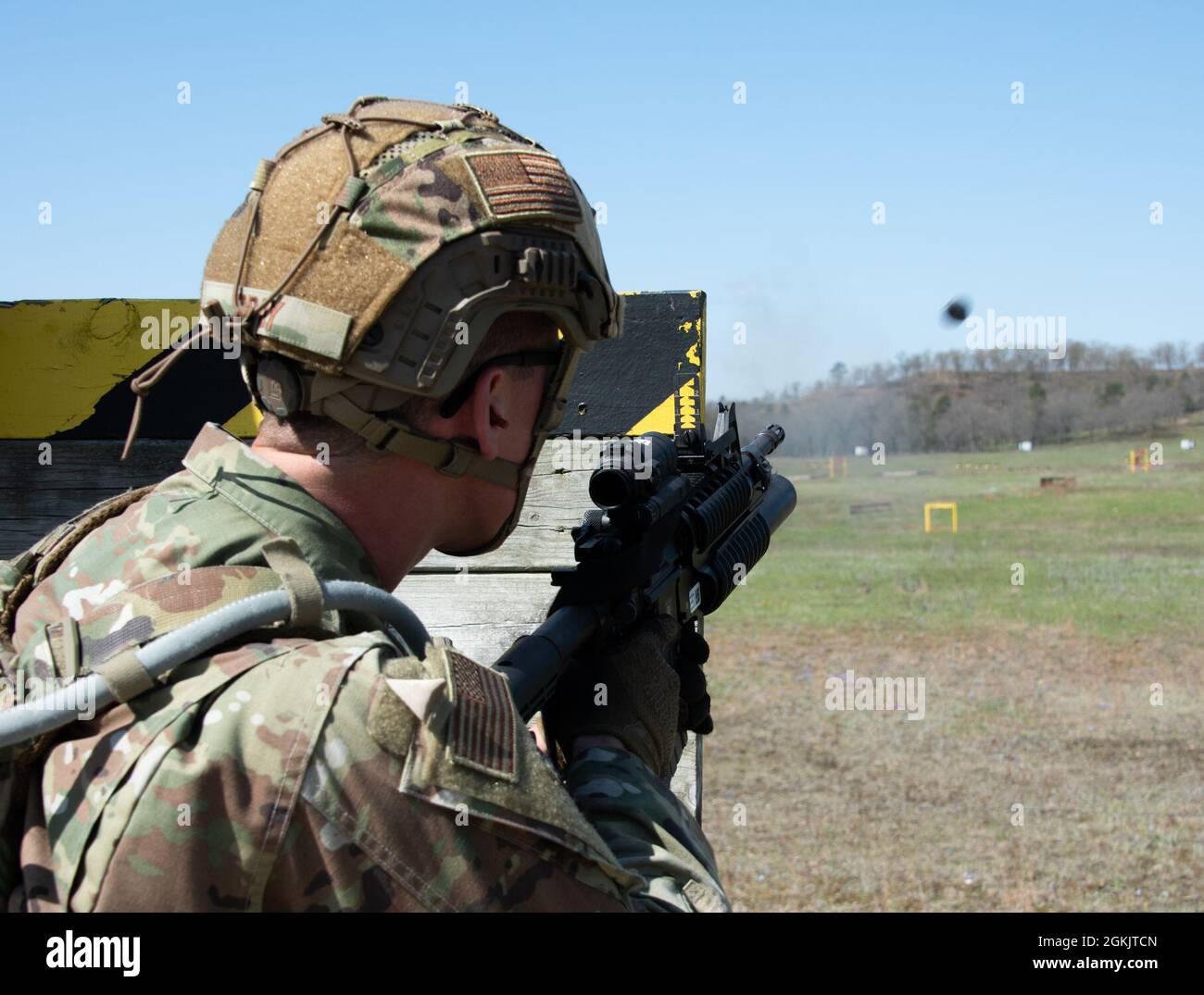M249 maschinengewehr -Fotos und -Bildmaterial in hoher Auflösung ...