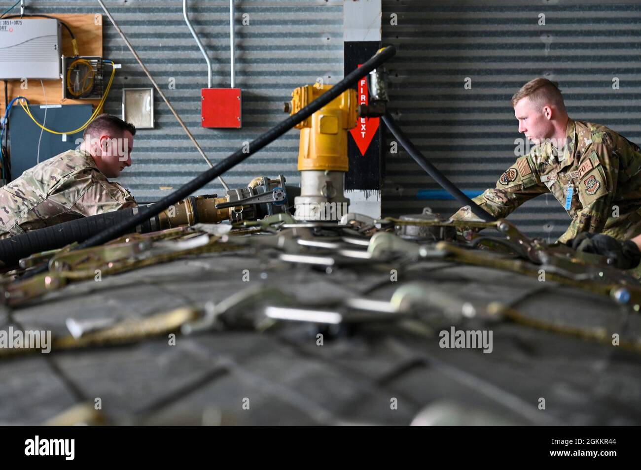 436th logistics readiness squadron -Fotos und -Bildmaterial in hoher ...