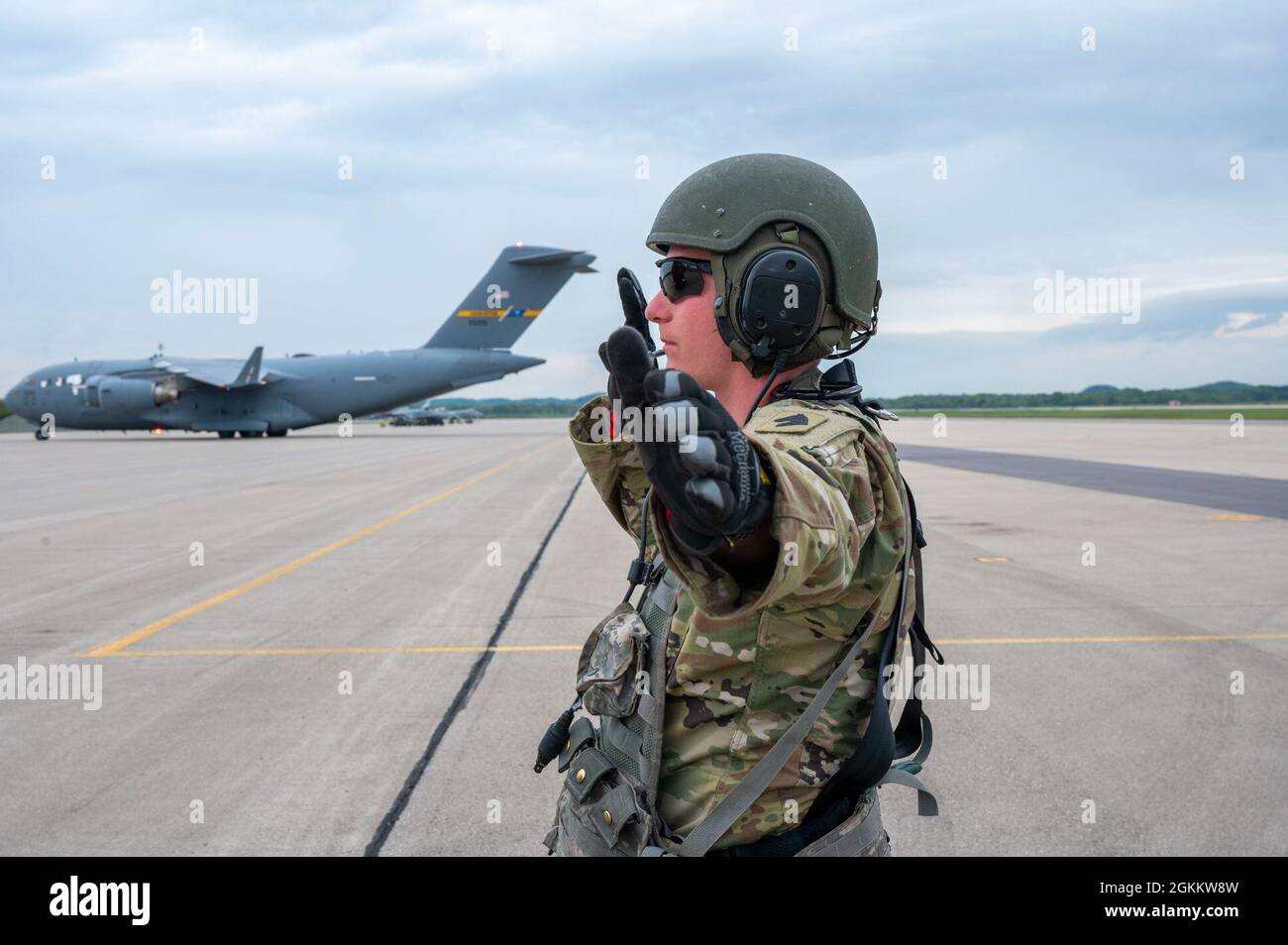 Personal Sgt. Nathan Adams, 1. Bataillon, 623. Field Artillery Regiment ...