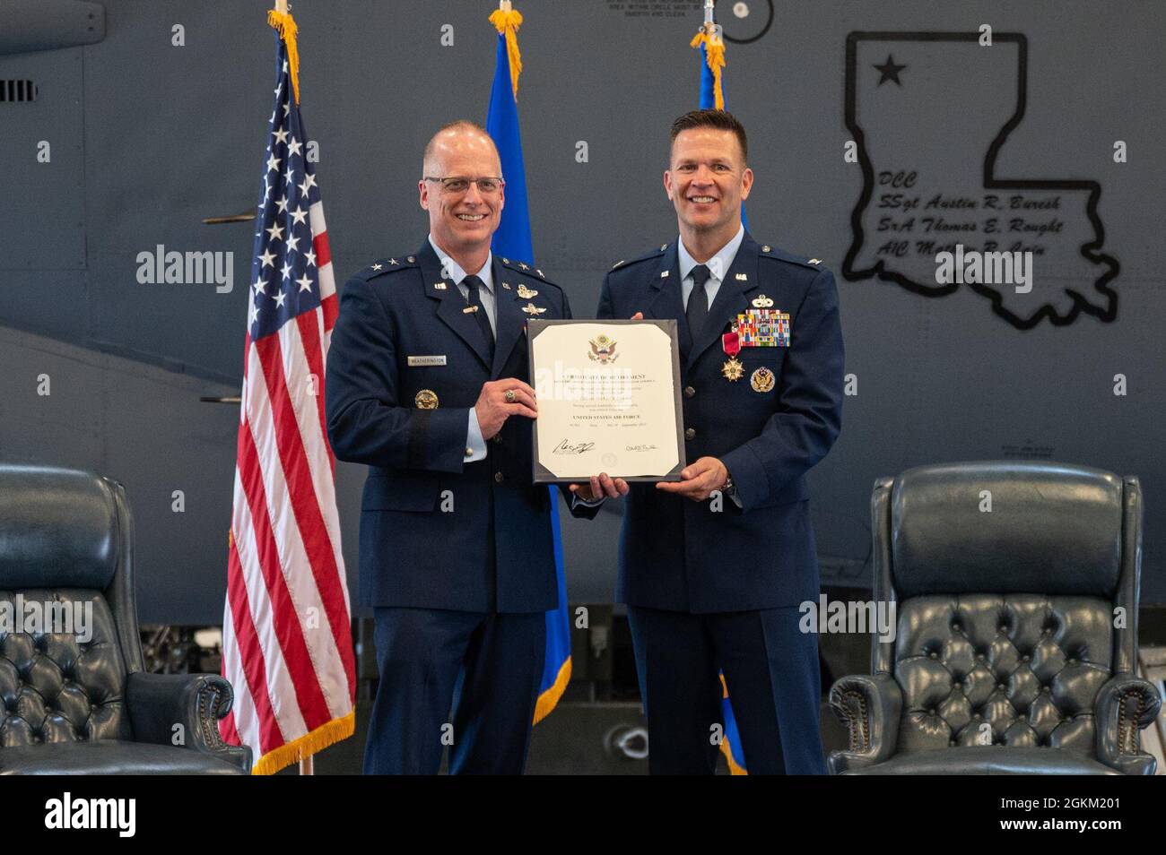 Oberst Michael Colvard, rechts, scheidender Kommandant der 2 ...
