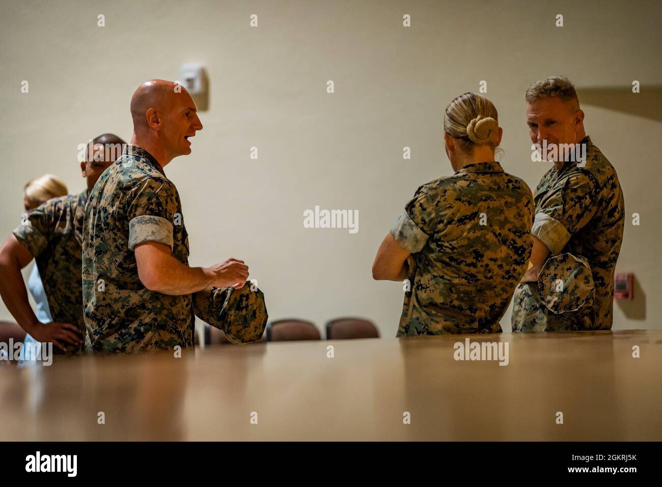 U.S. Marine Corps LT. Col. Anthony D. Ramey, der ankommende Kommandant ...