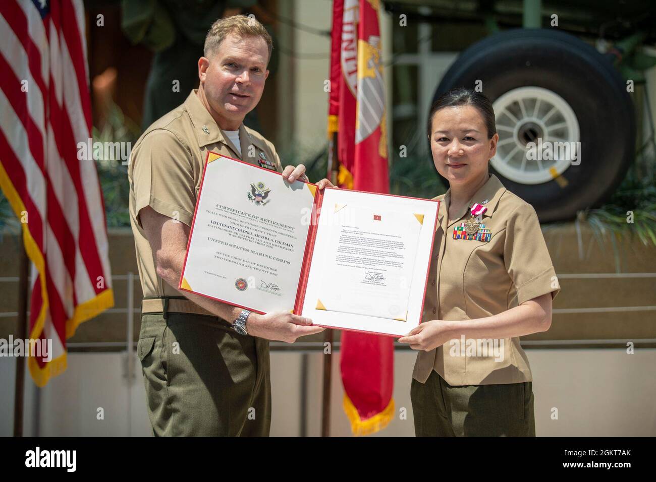 Die Angehörigen und Freunde des U.S. Marine Corps LT. Col. Amanda A ...