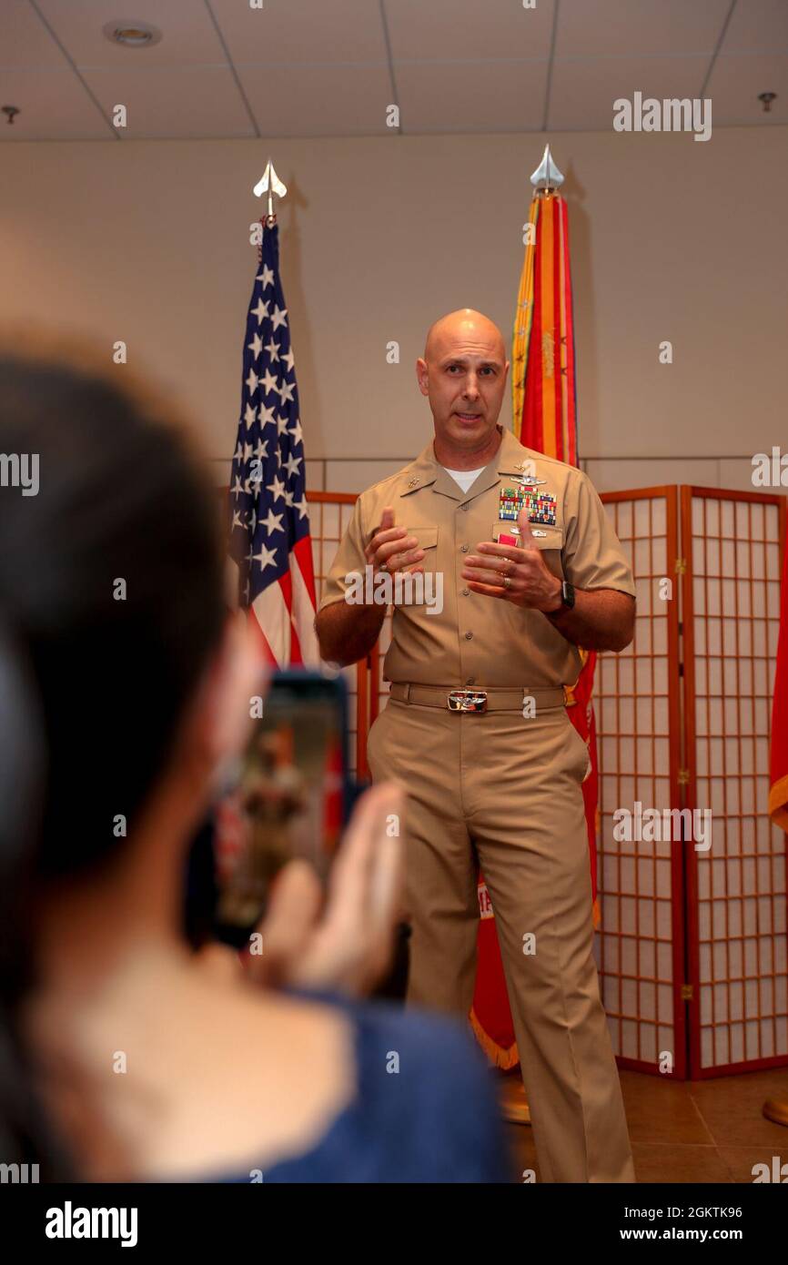Die Familie des US Navy Command Master Chief Petty Officer, Christopher ...