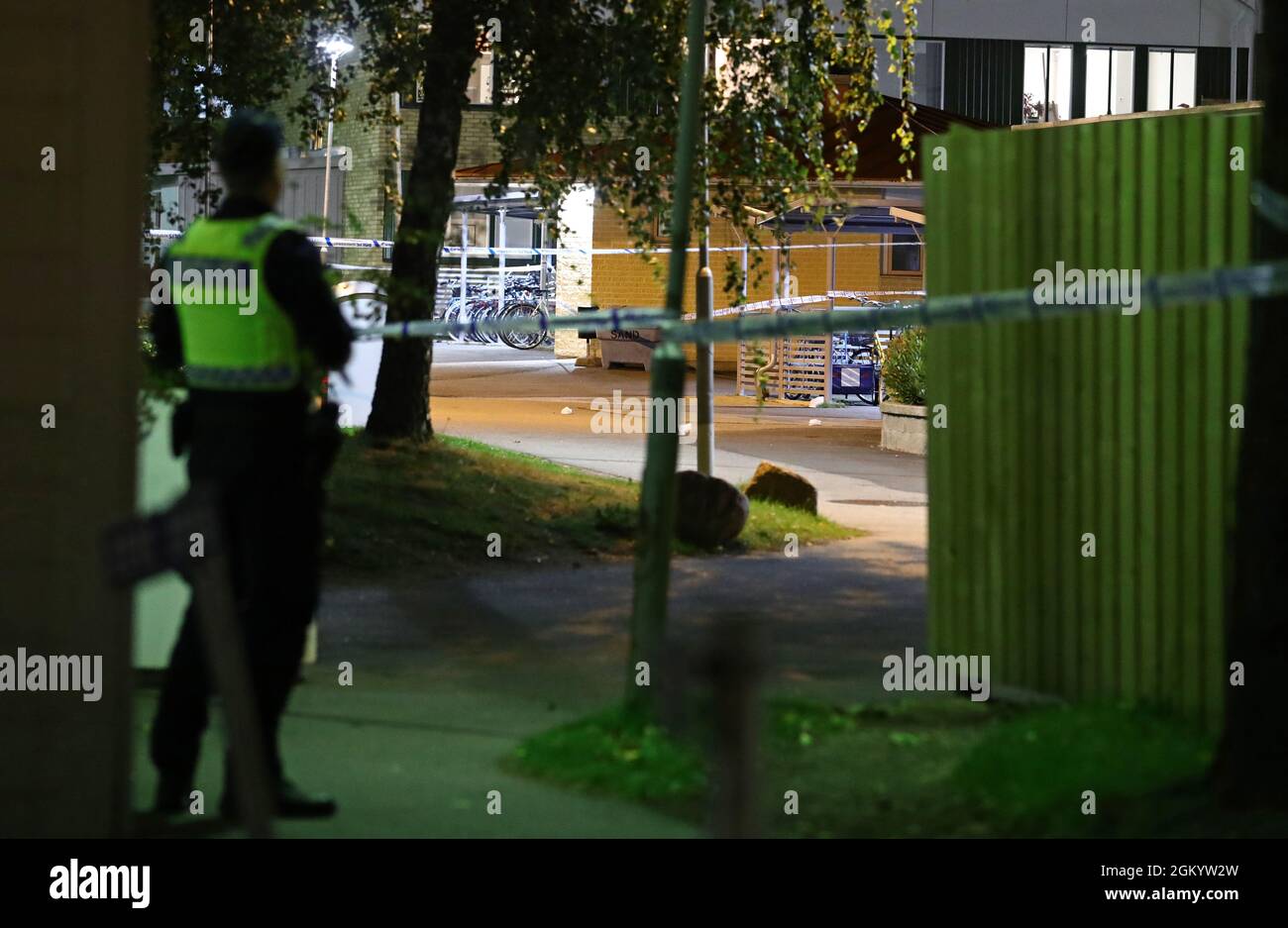 20 year old man -Fotos und -Bildmaterial in hoher Auflösung – Alamy
