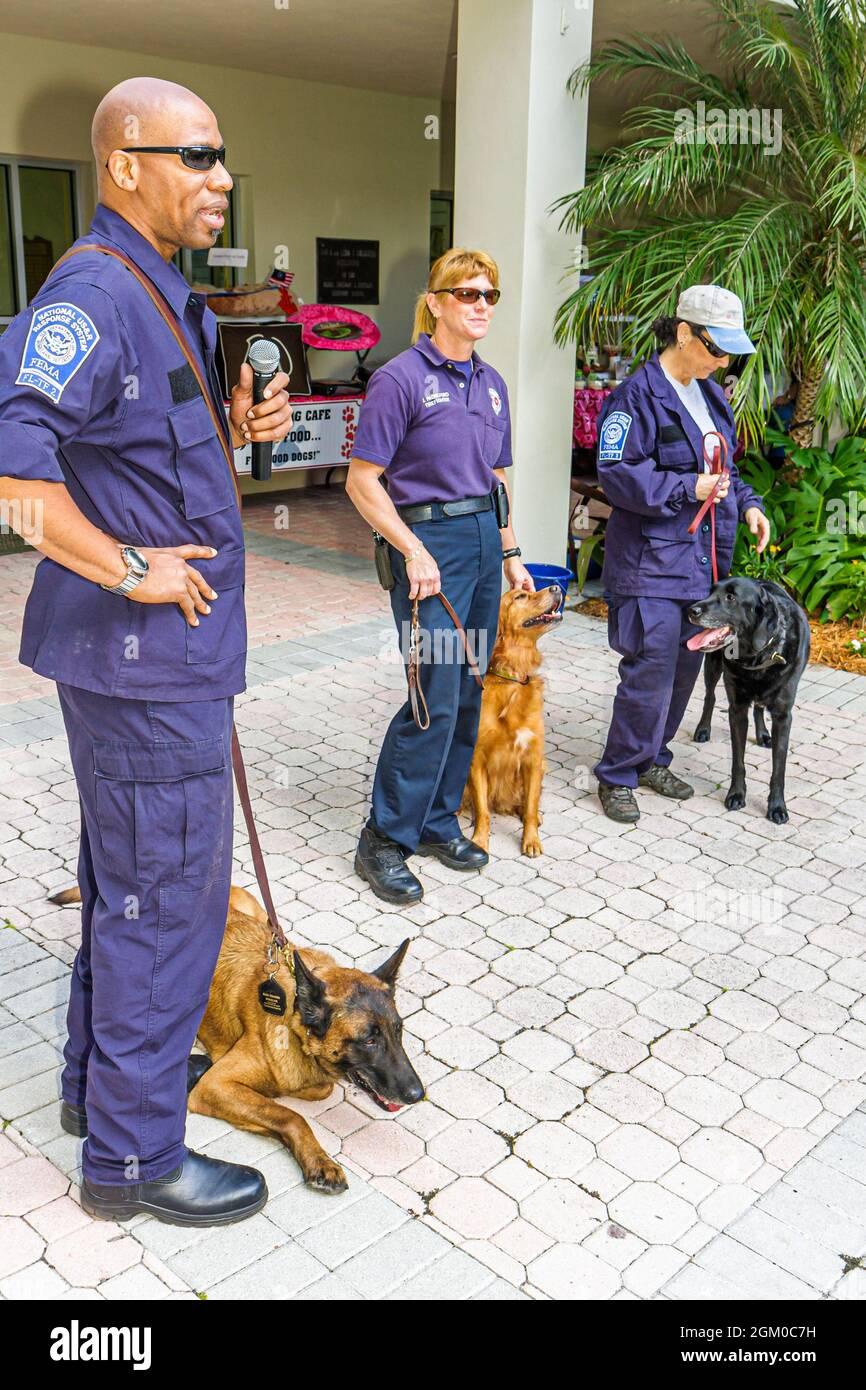 Urban sea waterrch und rettung -Fotos und -Bildmaterial in hoher ...