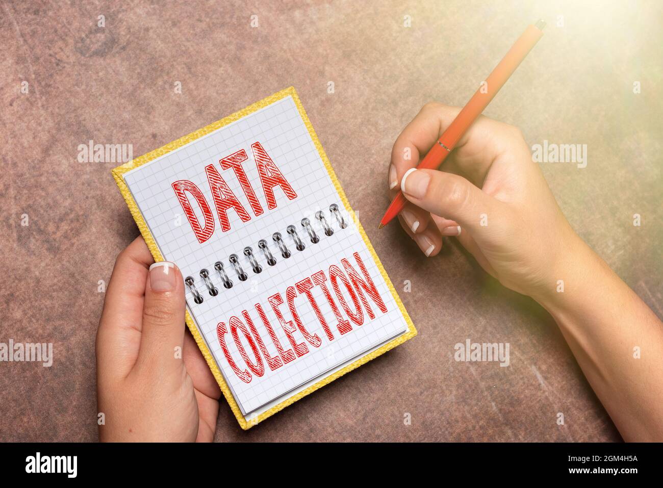 Schild, das die Datenerfassung anzeigt. Konzeptuelles Foto Sammeln und ...