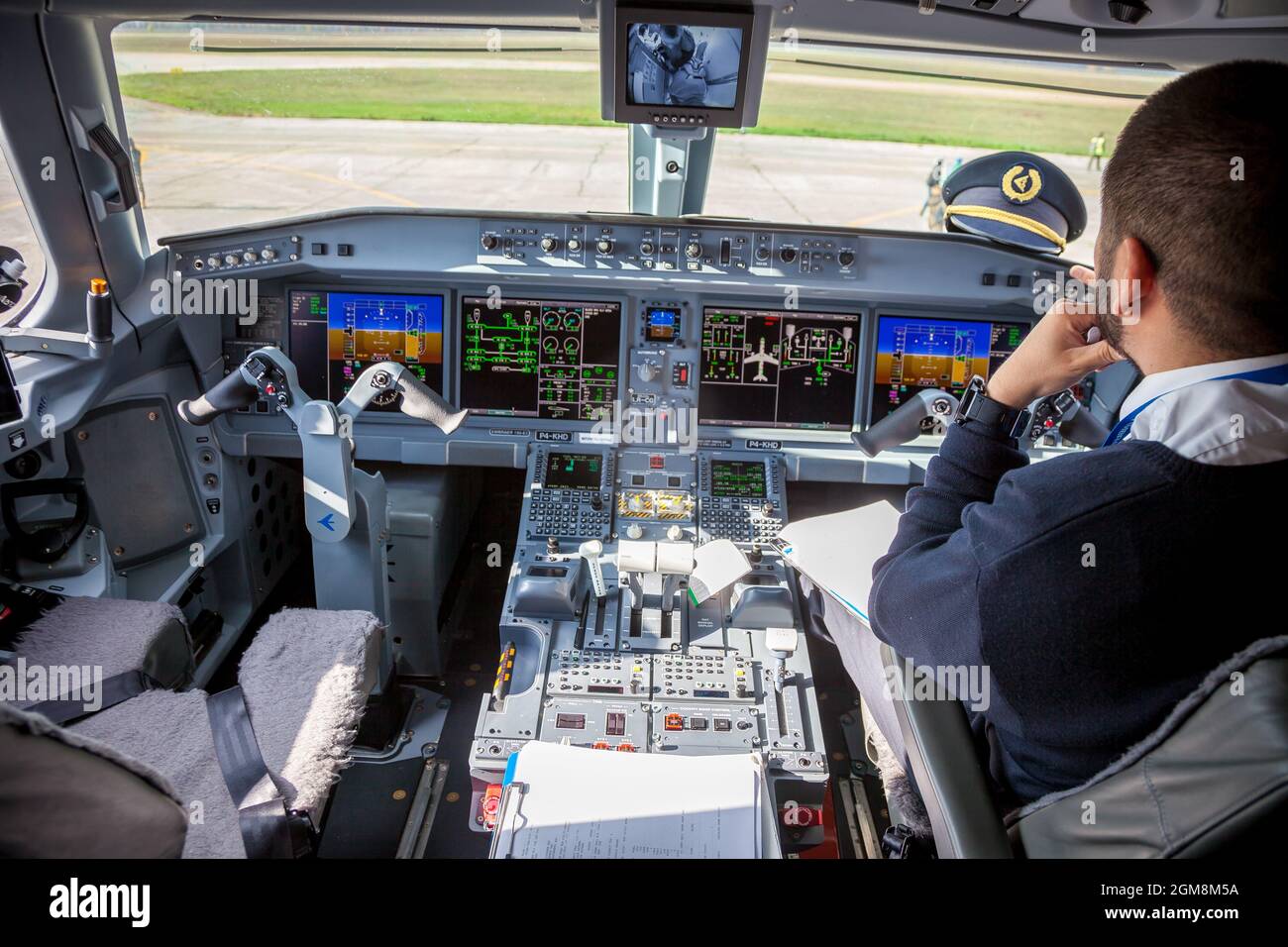 Flugzeug instrumententafel -Fotos und -Bildmaterial in hoher Auflösung ...