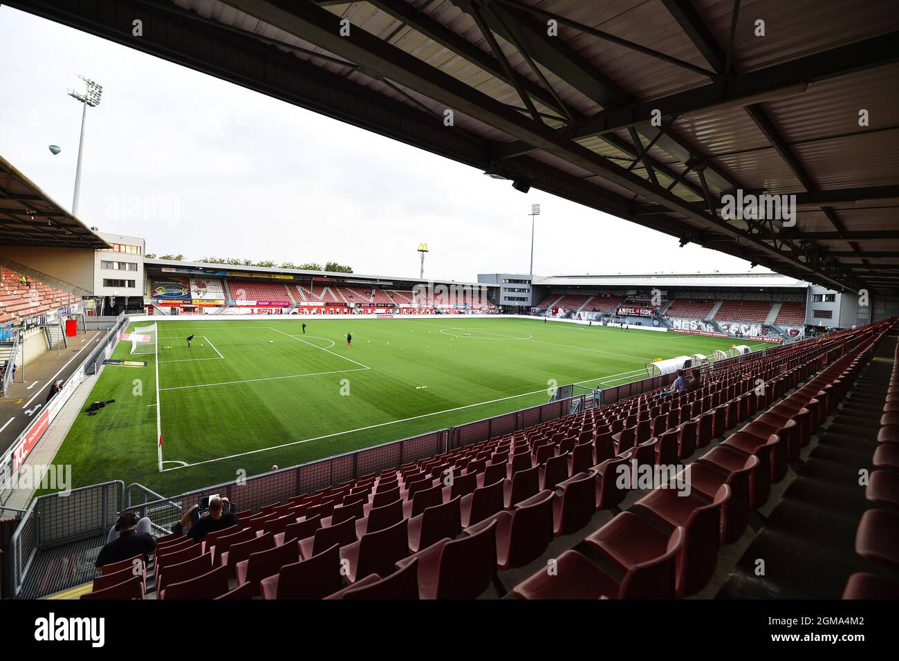 MAASTRICHT, 17-09-2021, De Geusselt Stadium, Niederländische ...